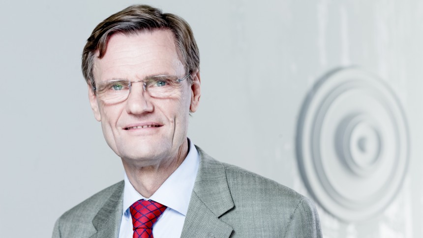 Advokat varsler folkeafstemning om handelsaftaler | Arbejderen